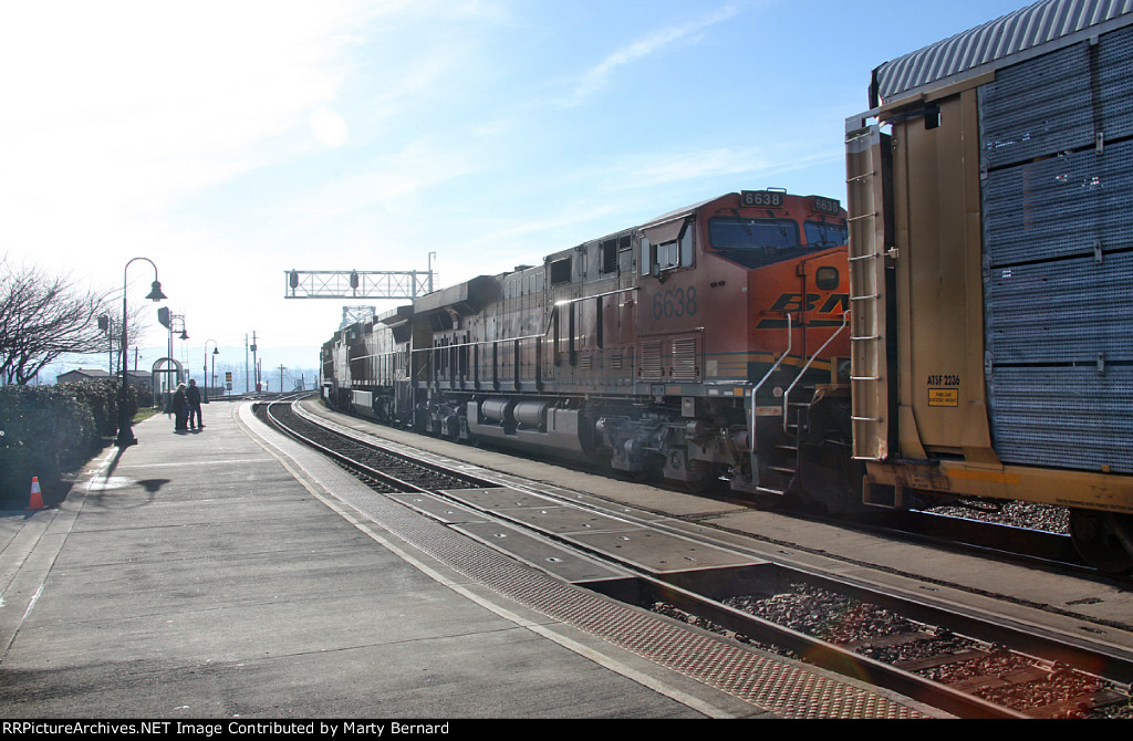 BNSF 6638 Full Auto Rack Train